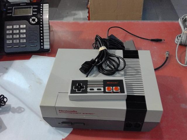 CONSOLE NES 8 BIT / GRIS - Groupe Banco